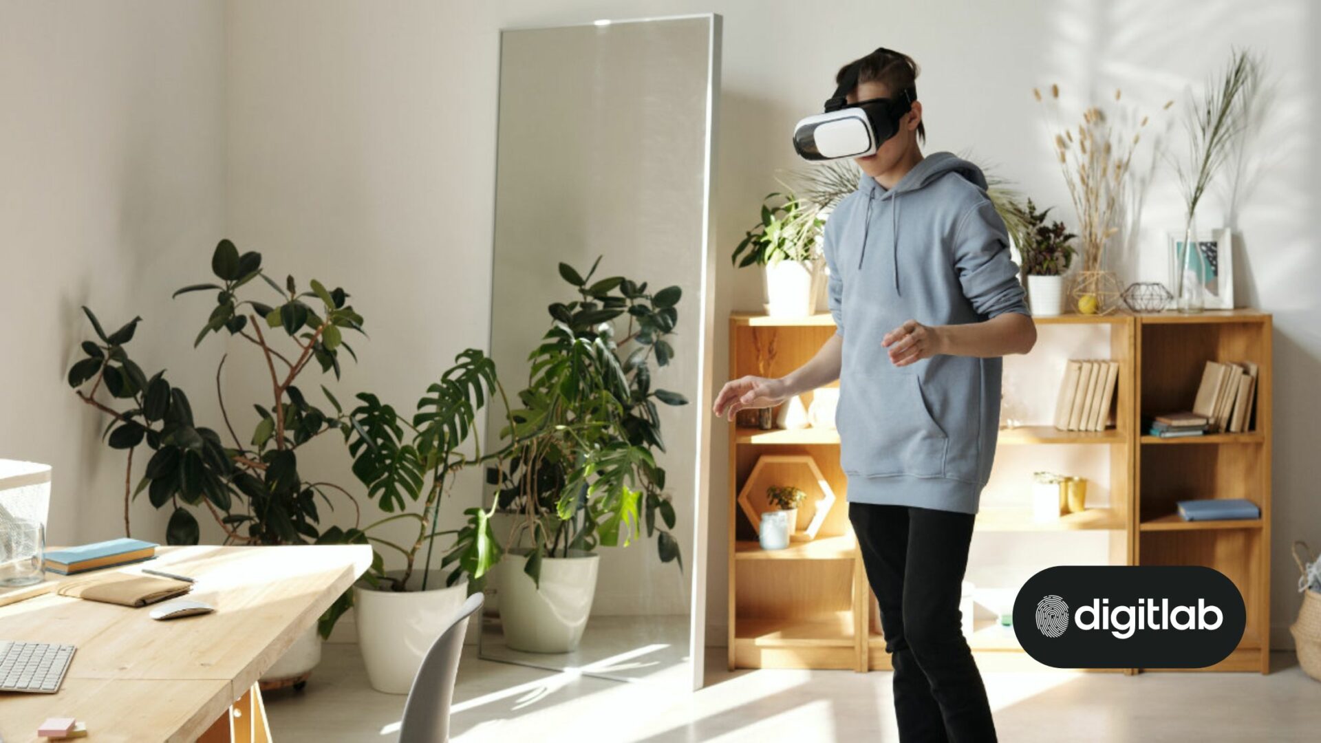 Augmented Reality vs. Virtual Reality: Key Differences